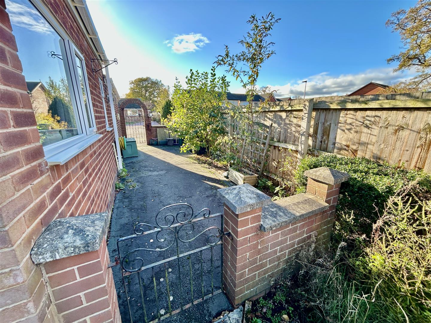 28, Inveresk Road, Malpas, SY14 7ED | Estate Agents & Auctioneers
